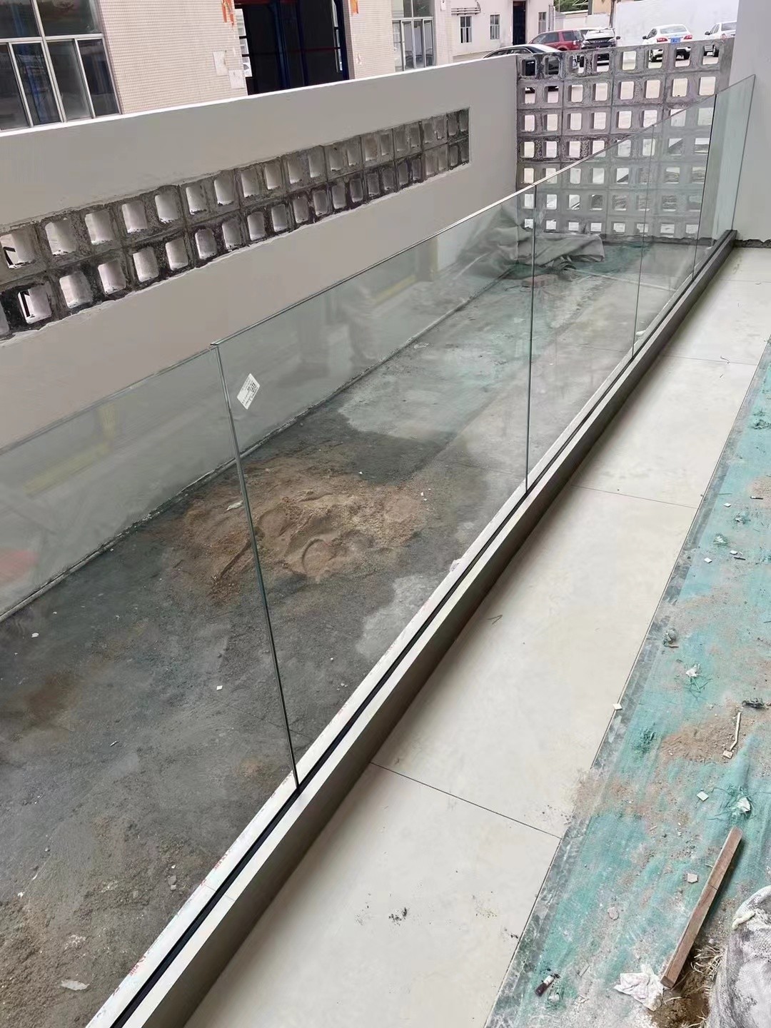 Glass Railing--Tempered Glass 12mm with Aluminium U Channel Base